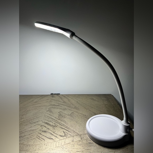 Brightech | Other | Brightech Lightview Magnifying Desk Lamp | Poshmark